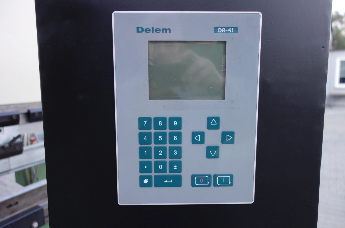 Sterowanie CNC Delem DA-41 prasy krawędziowe NC